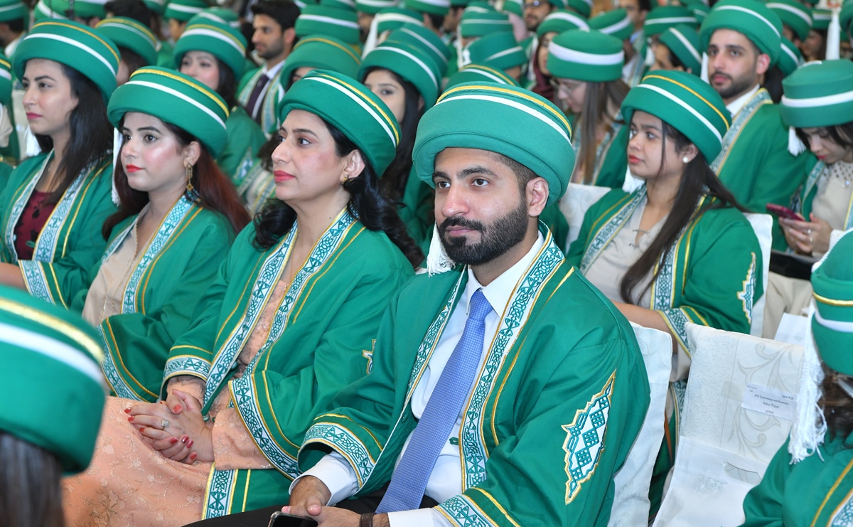 Convocation Caps a Historic Year for the Aga Khan University - Teleco Alert